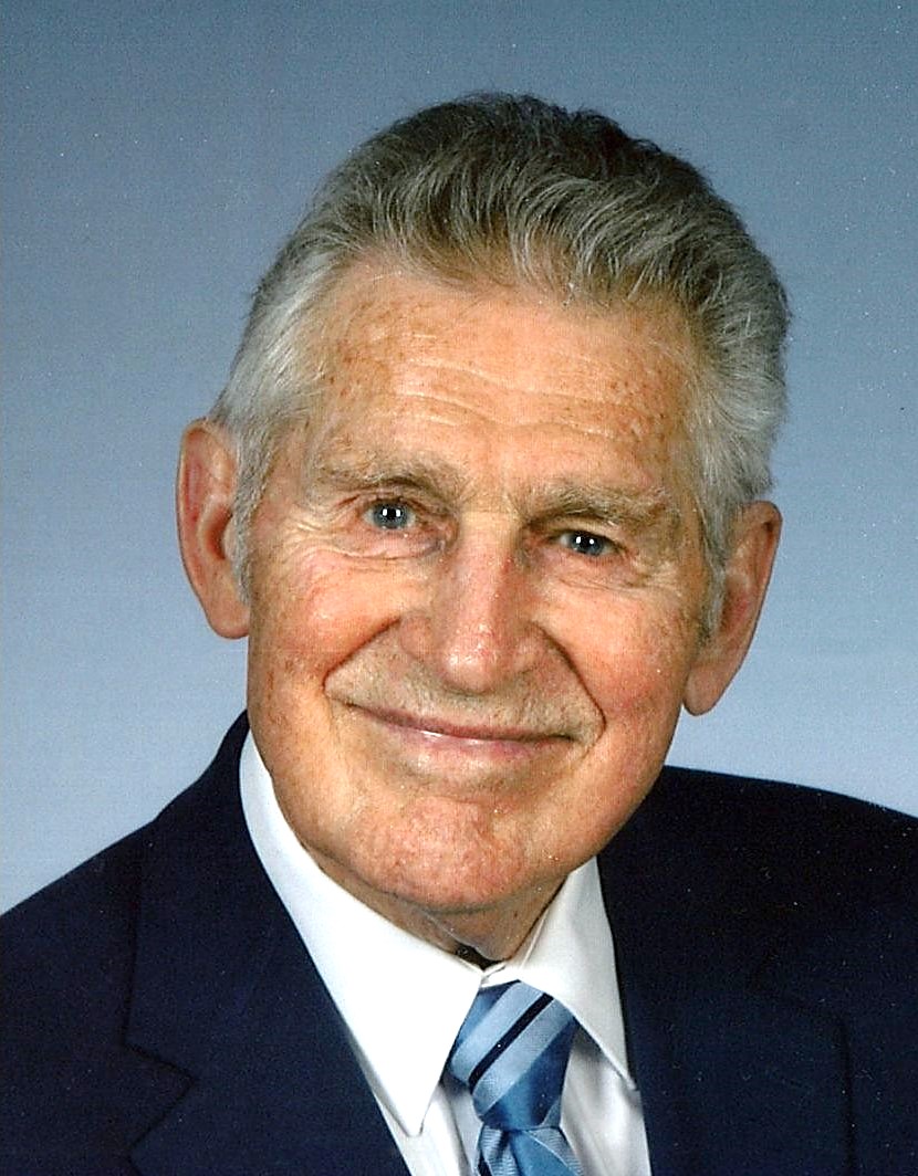 Honoring Truman Graf and Frank Groves - Agricultural & Applied Economics